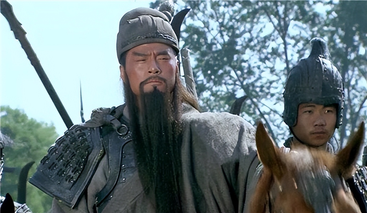 Why did the soldiers disperse and flee when Guan Yu was defeated?When ...