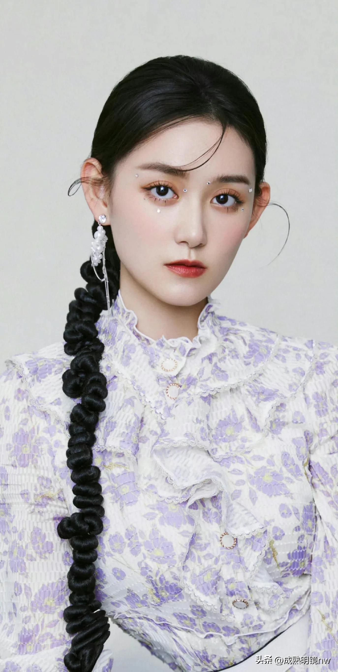 Young and beautiful Jiang Yiyi, sweet and lovely photo - iMedia