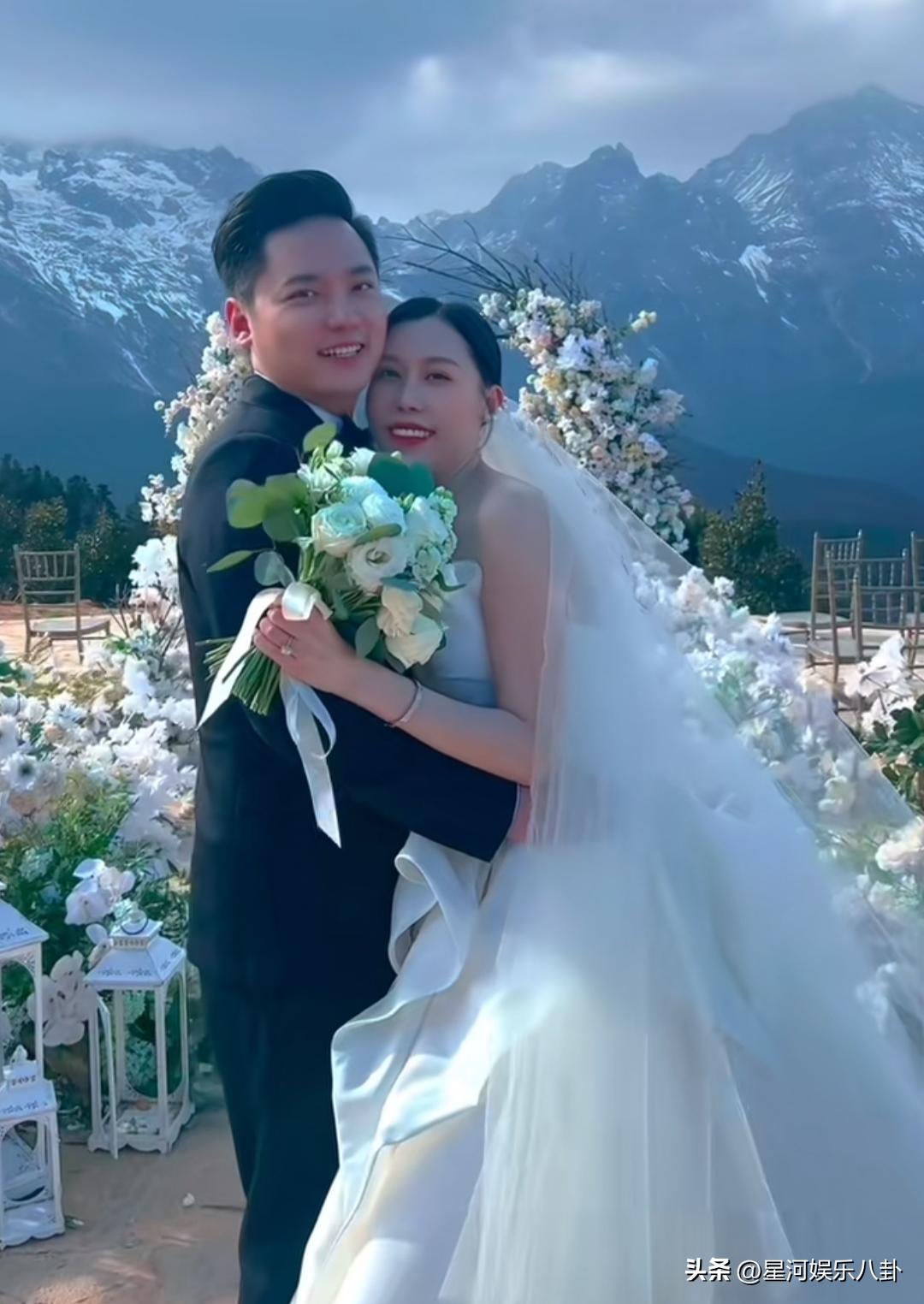 The rich daughter is pregnant and takes a wedding dress, and kisses the ...