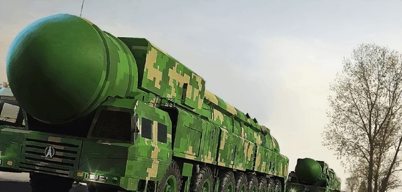 China's new missile "Dongfeng-27" test hits a target 5,000 kilometers ...