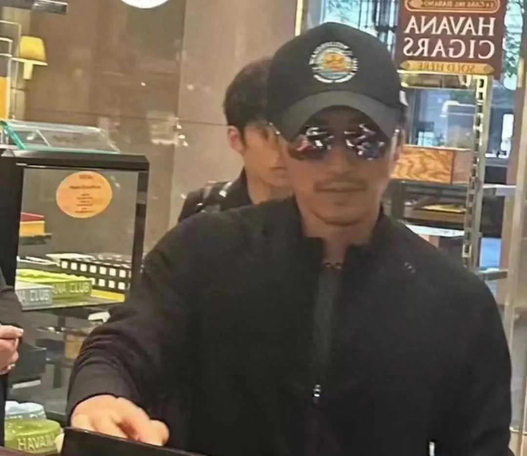 On August 21, Nicholas Tse's eldest son, Nicholas Tse, was exposed ...
