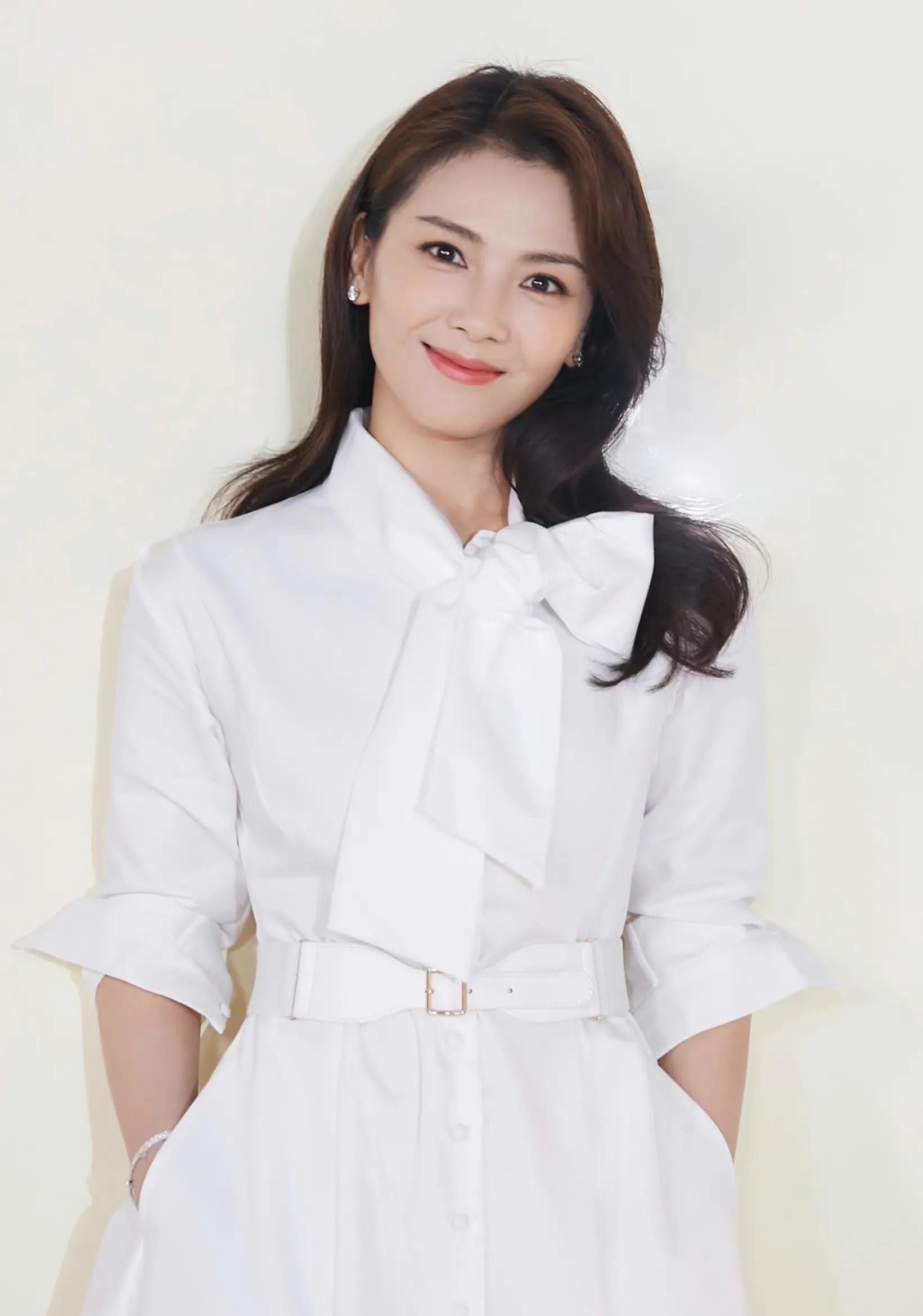 Liu Tao, the female star who can go up to the hall and go down to the ...