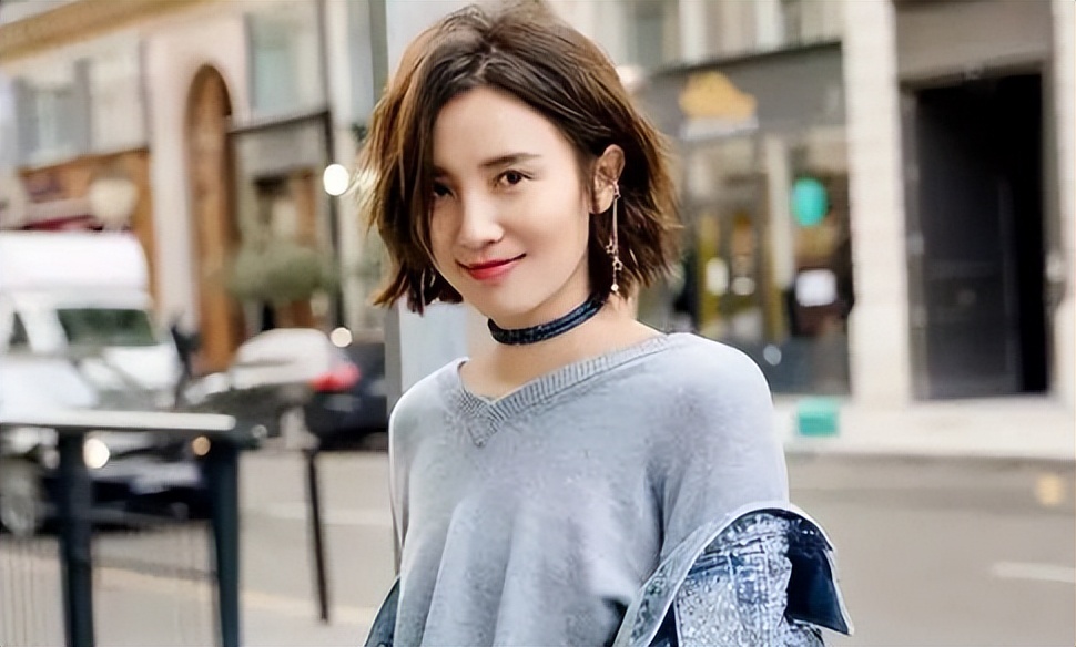 Big melon! Song Jia got drunk late at night and walked unsteadily. She ...