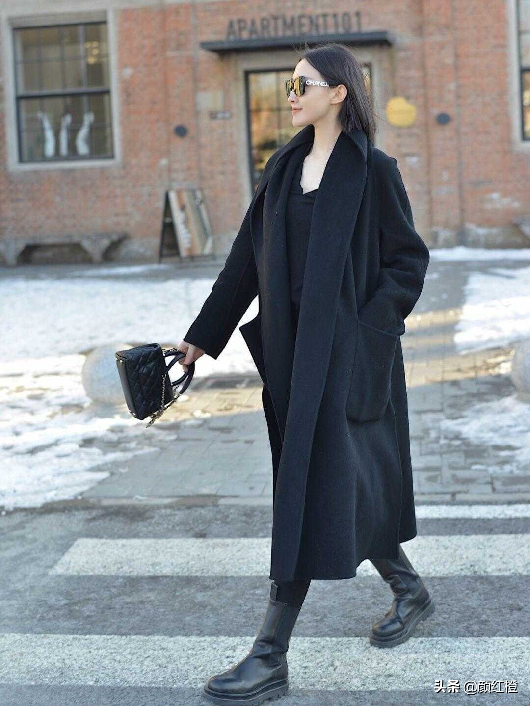 The universal matching formula for black coats is here!These ...