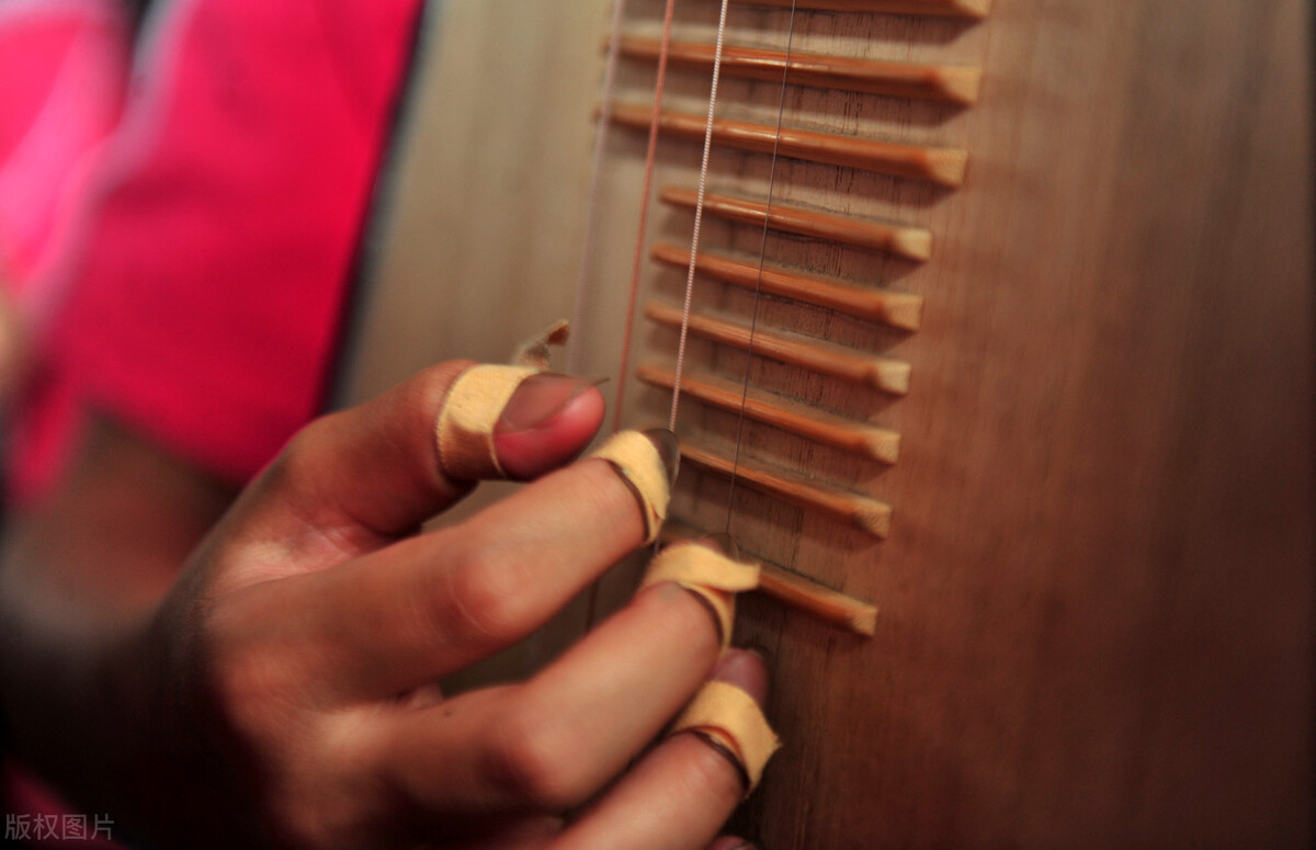 What is Sizhu? What does Sizhu refer to? - iNEWS