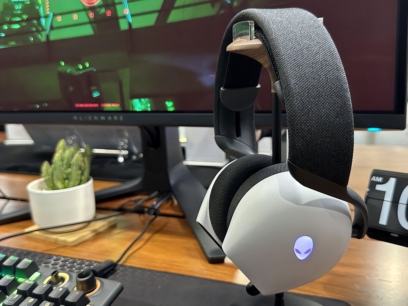 Alienware Wireless Headphones: Excellent performance, comfort and ...