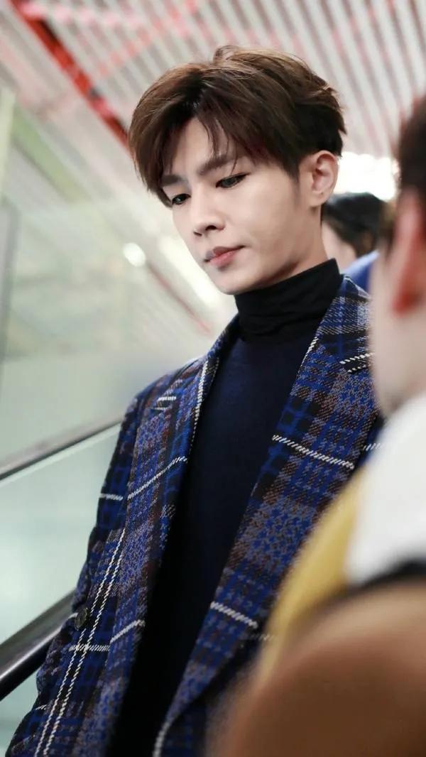 After Yao Le exposed Aaron Yan, he finally knew that Wang Dongcheng was ...