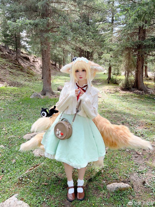 Baby Junzi cos Miss Lily, showing the charm and cuteness of the nine ...