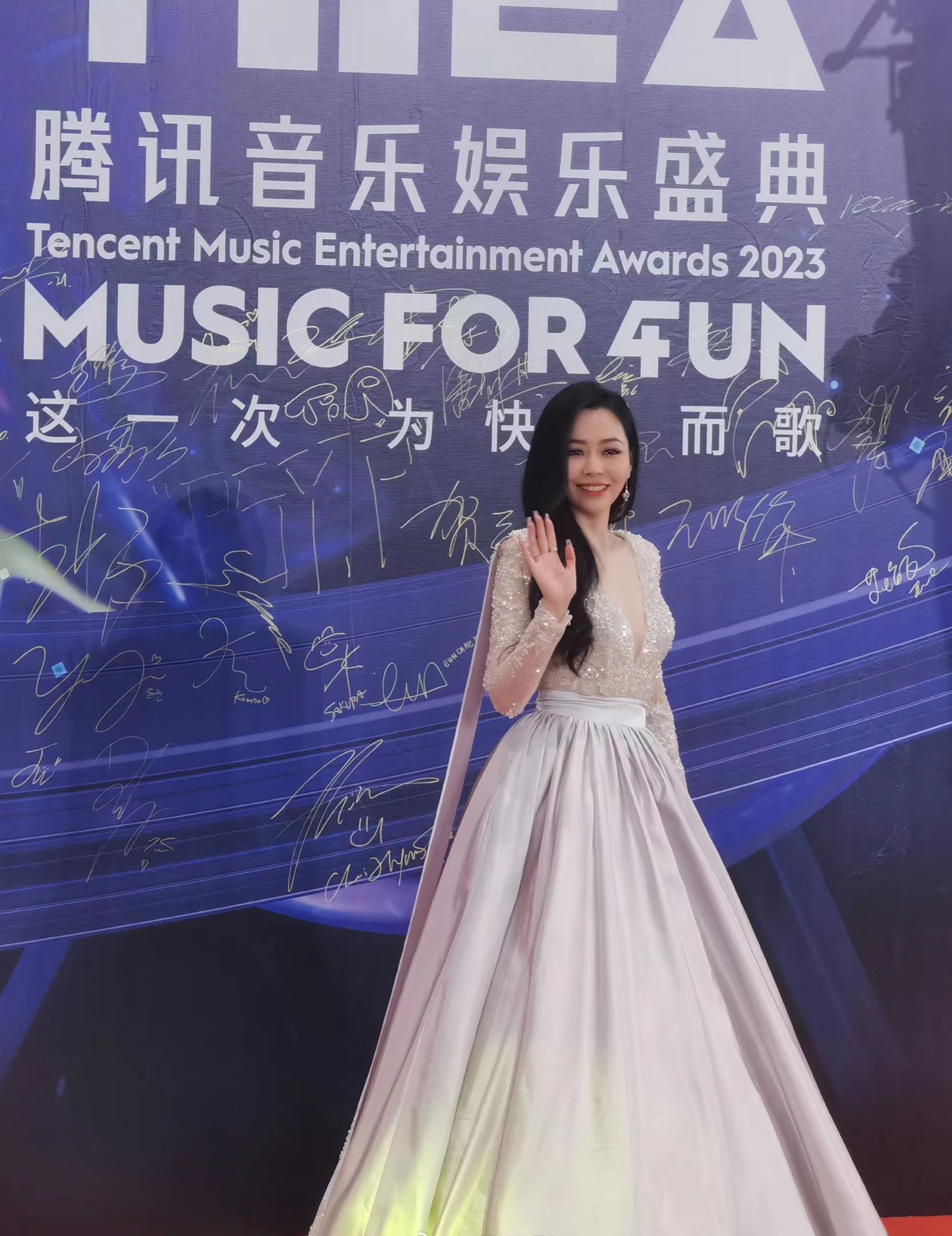 One Night in Macau: Yuan Yawei's lard makeup, Zhou Shen looks like a ...