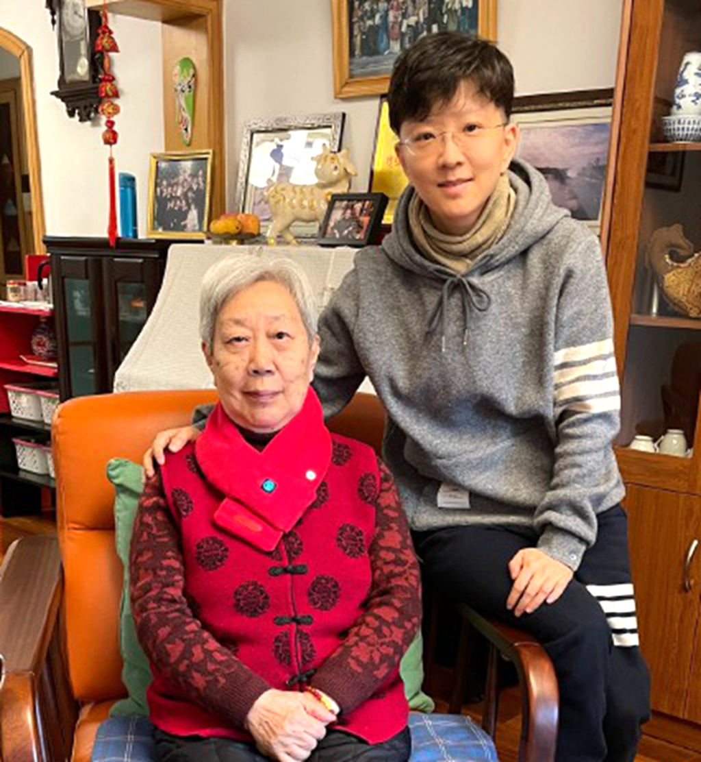 The latest photo of 84-year-old "Yong Qi Niang" Wang Mengyun, a proud ...