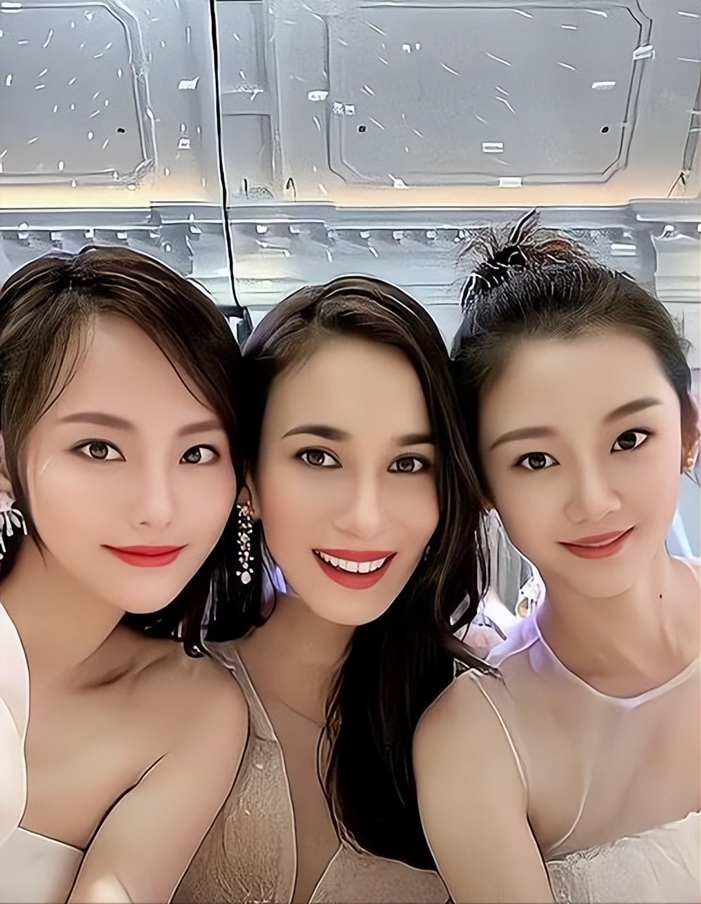 They are not good-looking, but they are liked by the audience. Why are ...