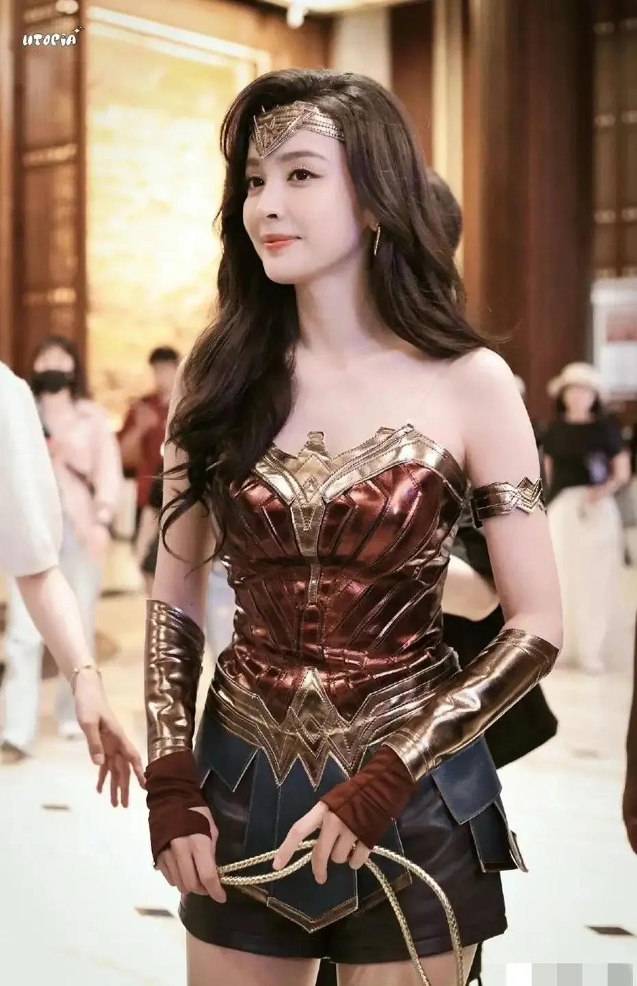 Guli Nazha turned into Wonder Woman, not only stunning in beauty, but ...