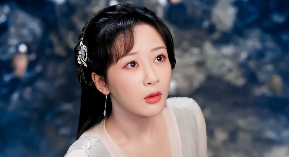 Yang Zi has appeared in four dramas in two years, two were hits and two ...