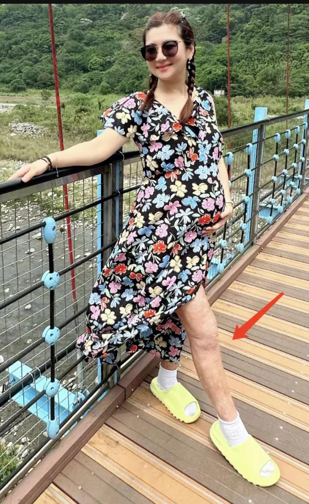 Selina's travel photos exposed! She was moved to tears when she exposed ...