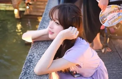 "Cute leader" Jin Sha, who became popular with Hu Ge, now responds ...