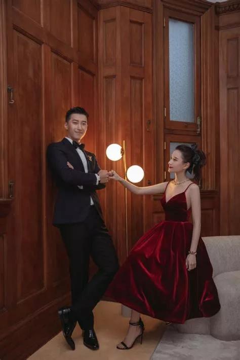 Huang Xiaoming, Yang Ying VS Dou Xiao and He Chaolian, whose wedding of ...