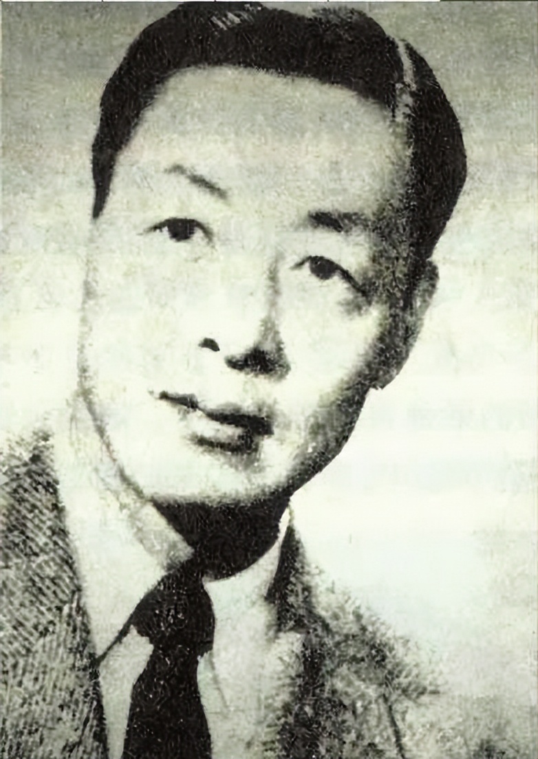 In the wedding photo of Jiang Qing and Tang Na in 1936, Jiang Qing's ...