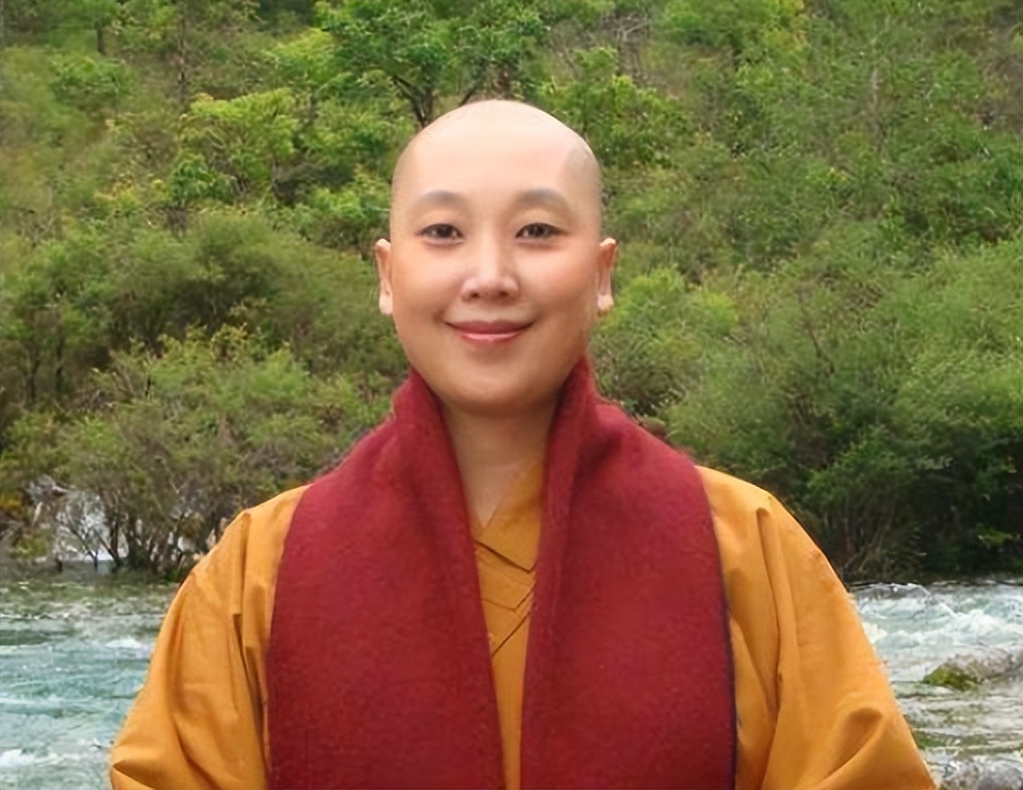 25 years after the Qinghai-Tibet Plateau singer became a monk, is she ...