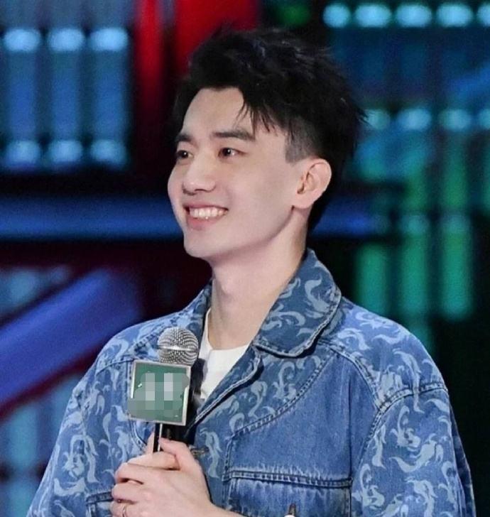 The strange man who married early - Pang Bo - iMedia