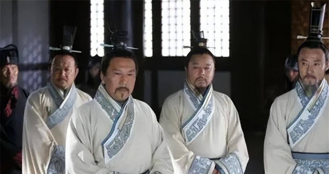 Qingfeng destroyed the Cui family, and committed adultery with his ...