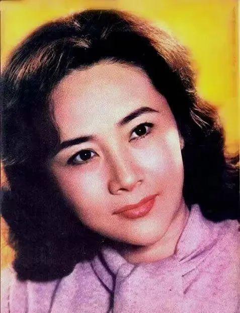 "The Most Beautiful Fanyi" Gu Yongfei: She played a supporting role for ...