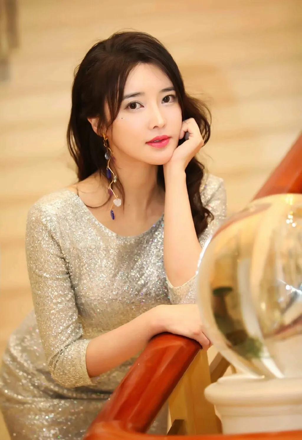 Mingyang Entertainment—Beauty Star—Zhang Xuan - iNEWS