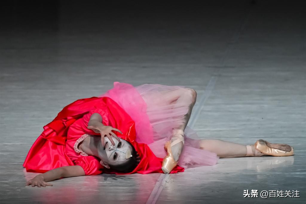 Wang Qimin: The Little Mermaid is a tear in Andersen's heart - iNEWS
