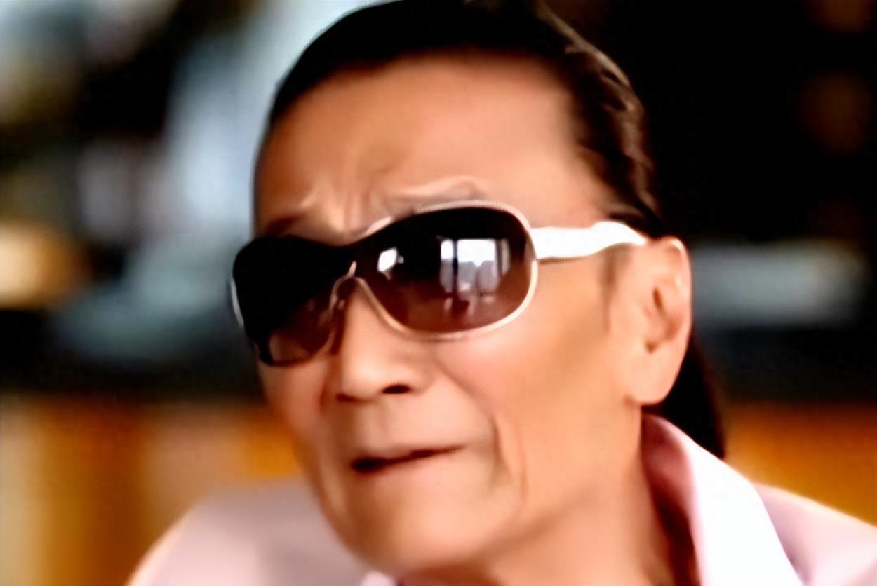 It is reported by Hong Kong media that Tse Yin is critically ill and is ...