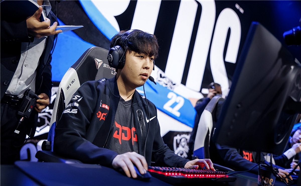 Summary of the first day of the S12 group stage: North America was ...