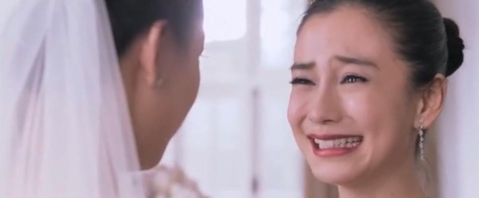 I watched the crying scene that I wanted to laugh at: each one cried ...