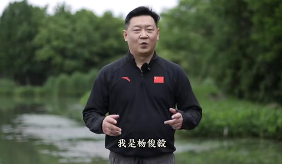 "Water Moon Cave Sky" Tong Zhan: 13 years out of the circle, brought ...