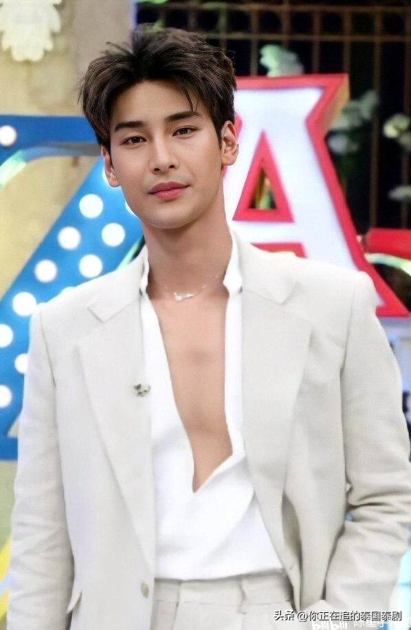 Thailand is fierce! Thai drama idol Zhang Zeyi swallows a live frog on the Mile show: the ...