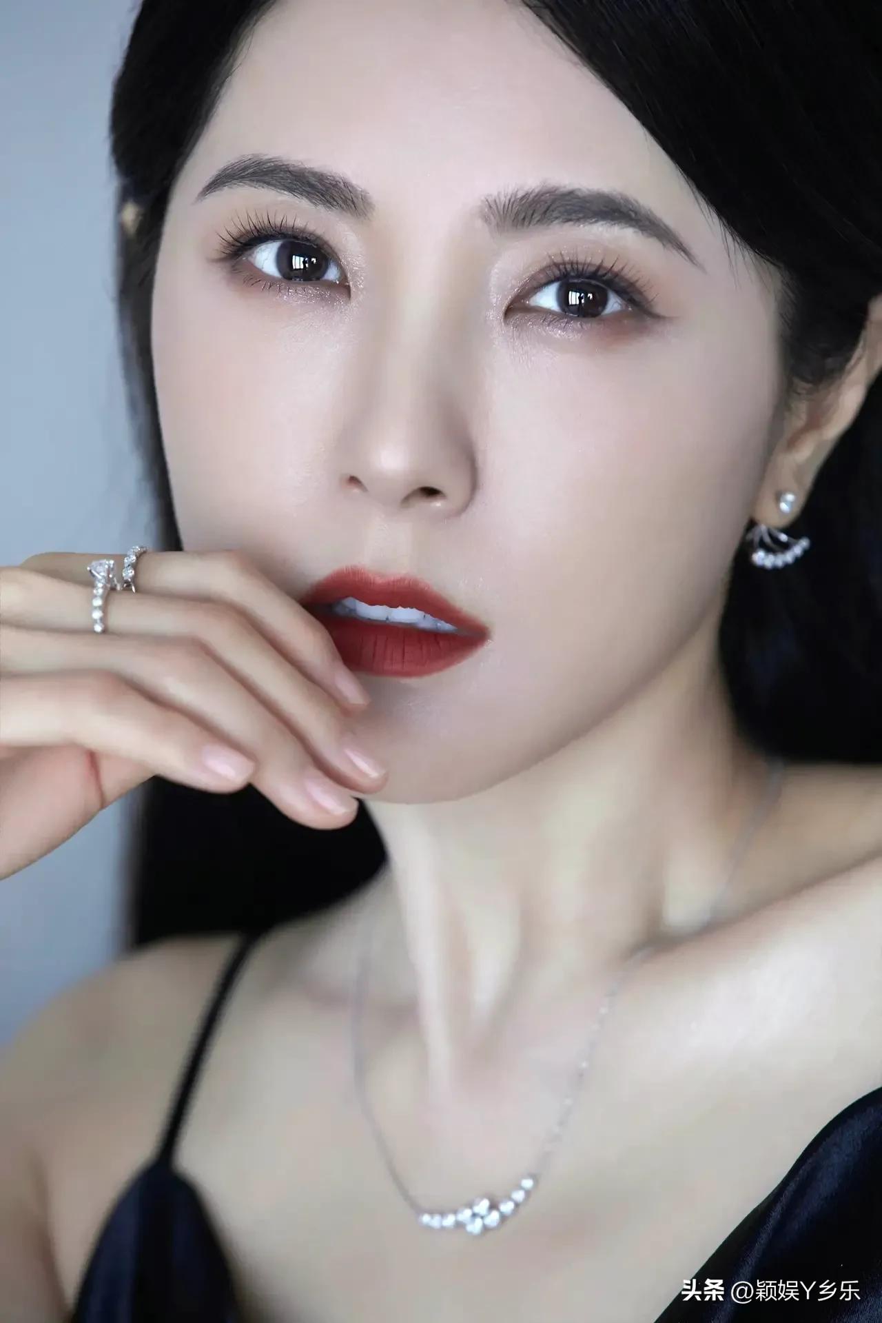 "Xing with the Phoenix" Shen Muyue, the great emperor of the demon ...