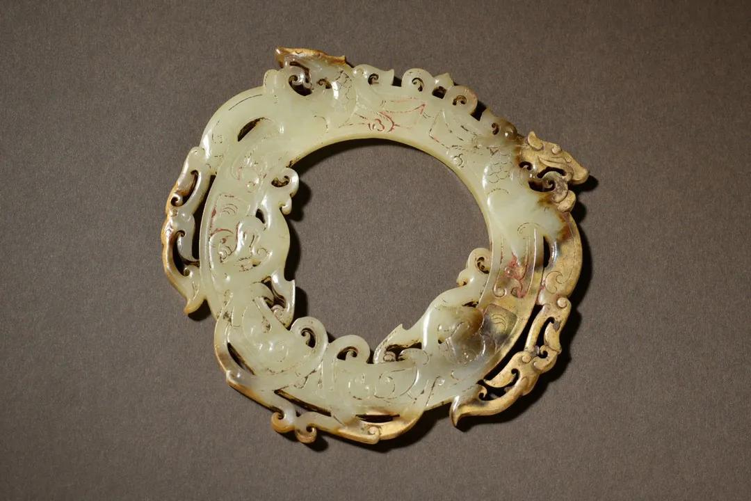 Han Dynasty ancient jade Chilong jade bi specifications: thickness 0 ...