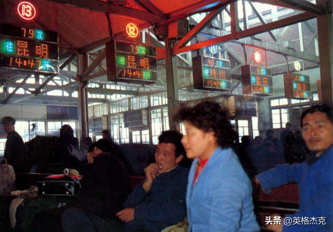 Old photos of Shanghai, city conditions and life scenes in the 1980s ...