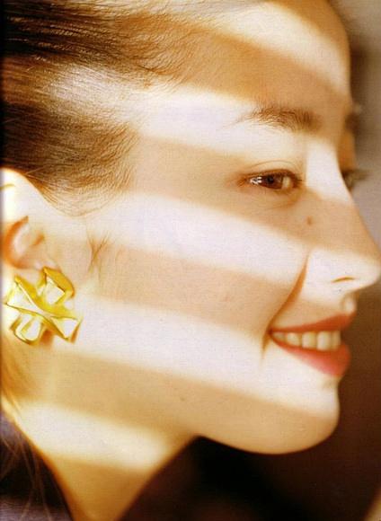Twenty years ago, the appearance of Miyazawa Rie, even the tear mole ...