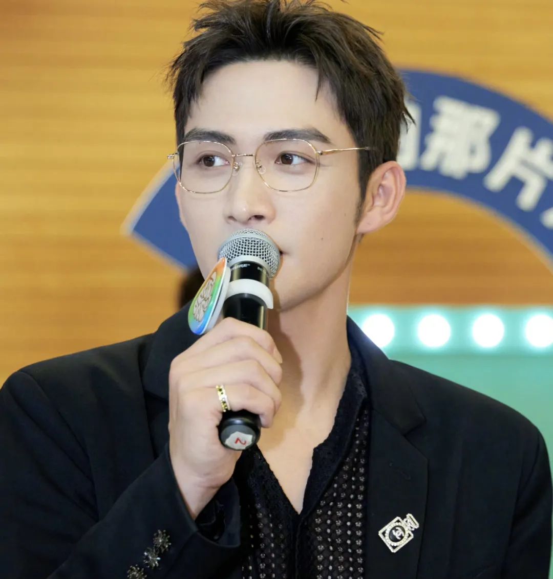 Zhang Binbin, Xiang Zuo, Chen Xingxu, Kan Qingzi, Ke Yimin - iMedia