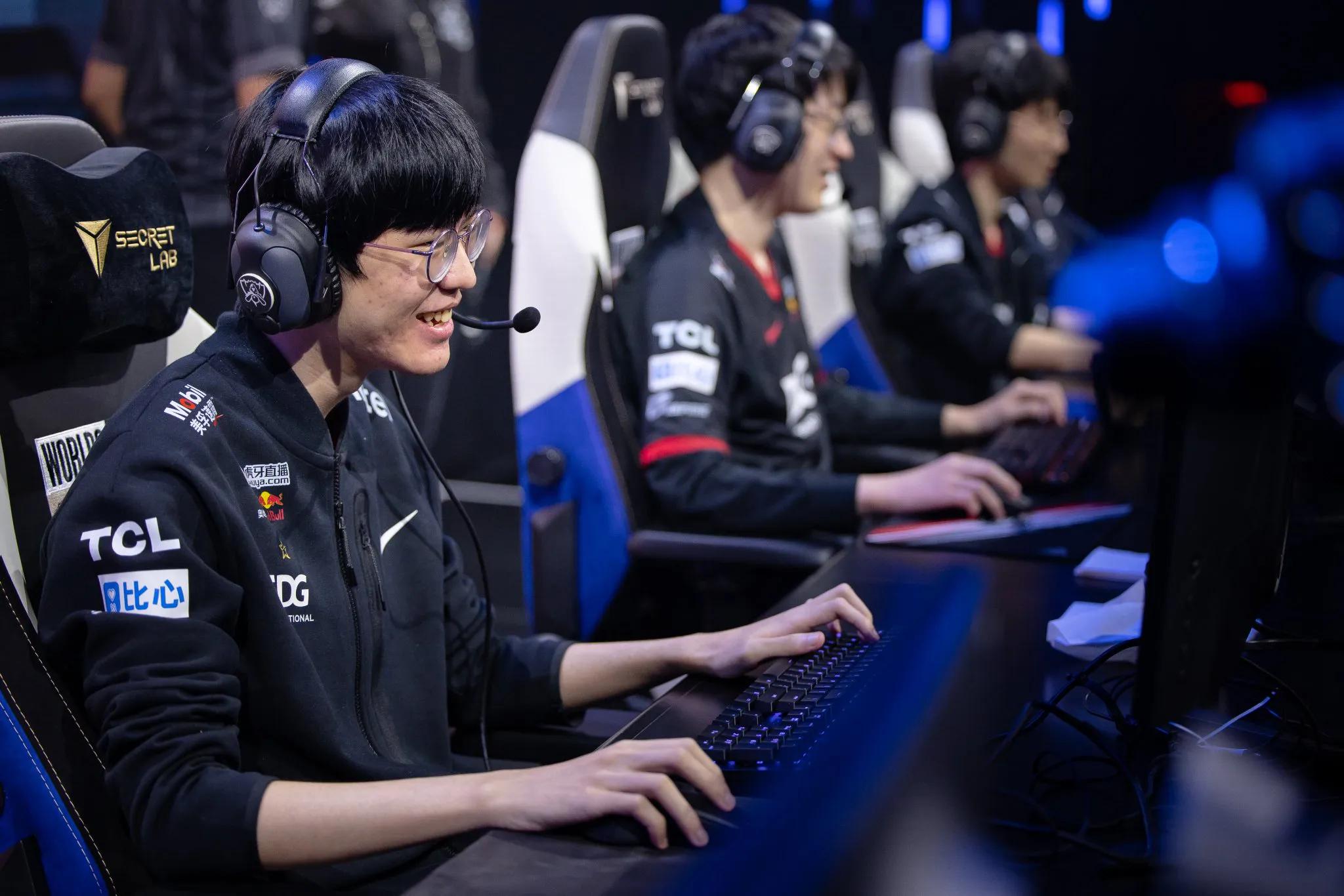 EDG was let 2 chase 3 and stopped in the quarterfinals.Brother Sheng ...