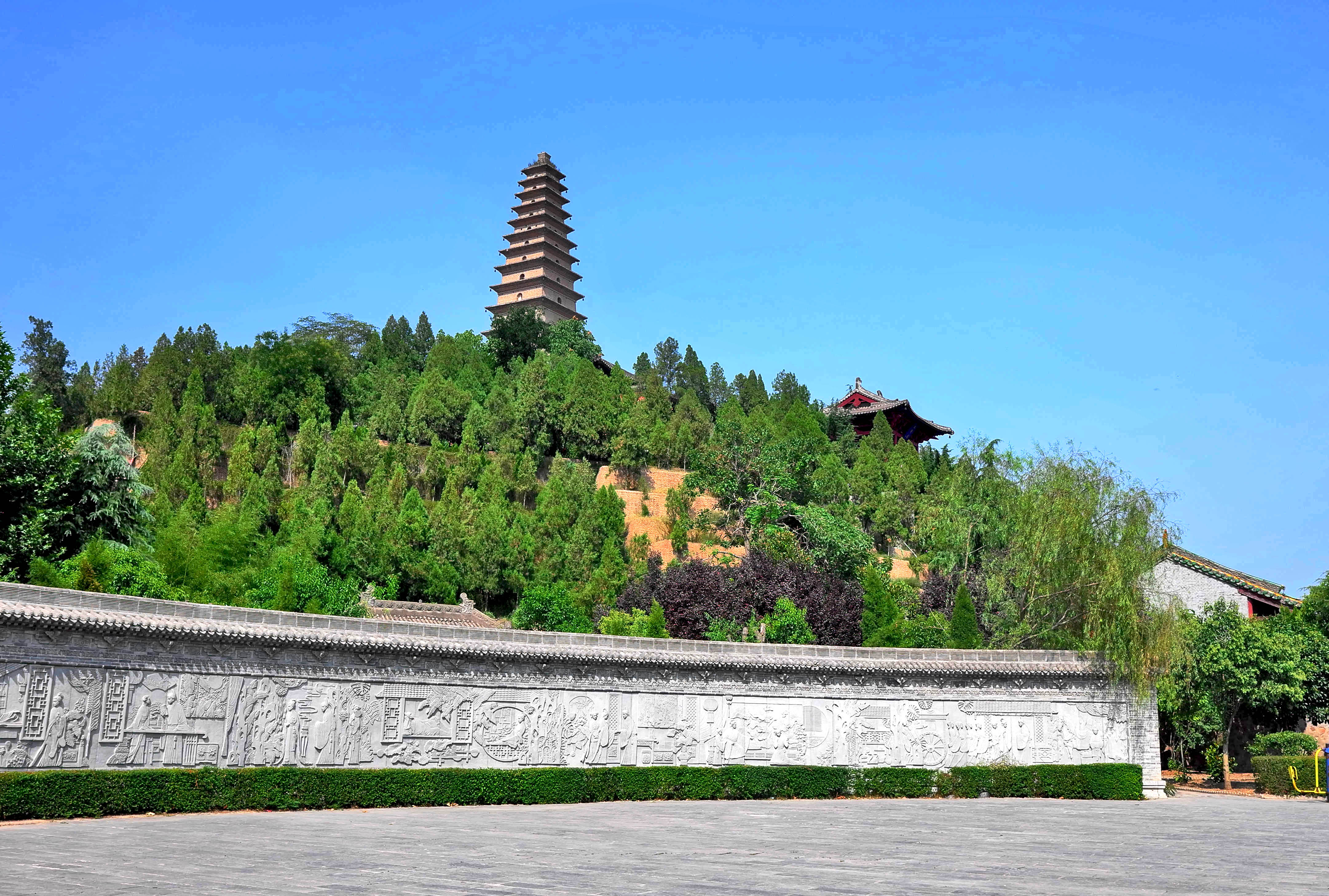 Yingying and Zhang Sheng - Holy Land of Love - Yongji Pujiu Temple - iMedia