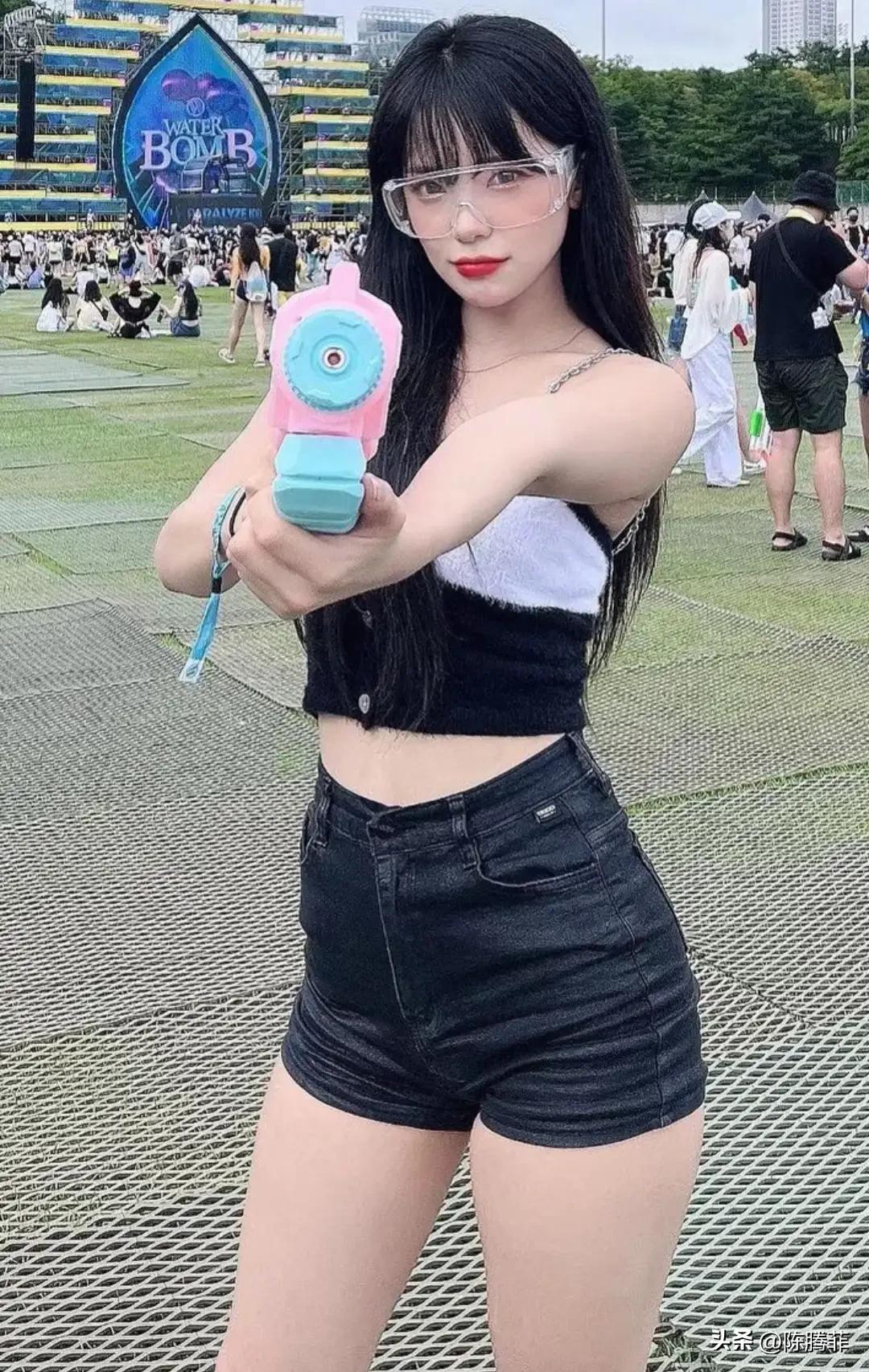 Lee Da Hye has a graceful figure and is sexy and charming - iNEWS