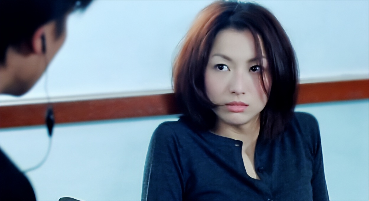 51-year-old Zheng Xiuwen became the first "Hong Kong actress" to bless Xiaosan - iNEWS