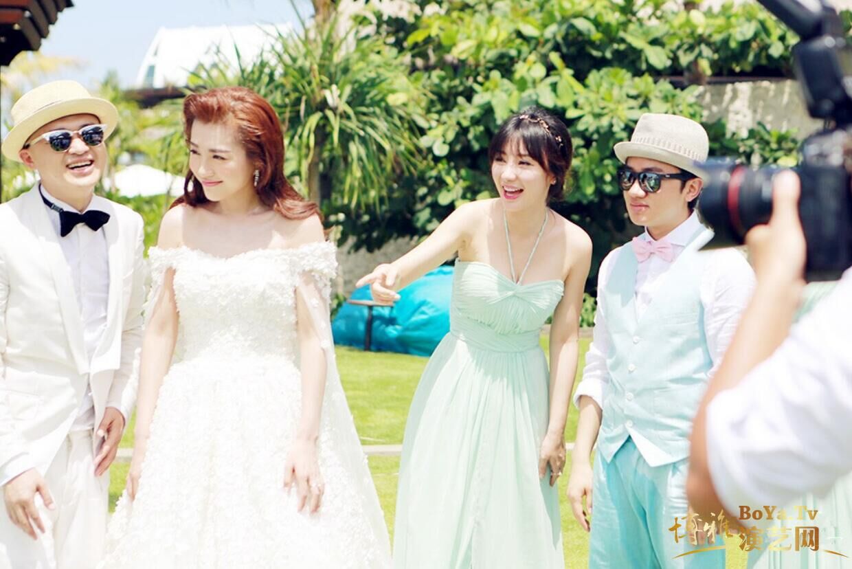 The outrageous operation of the greasy male star, and the female star ...