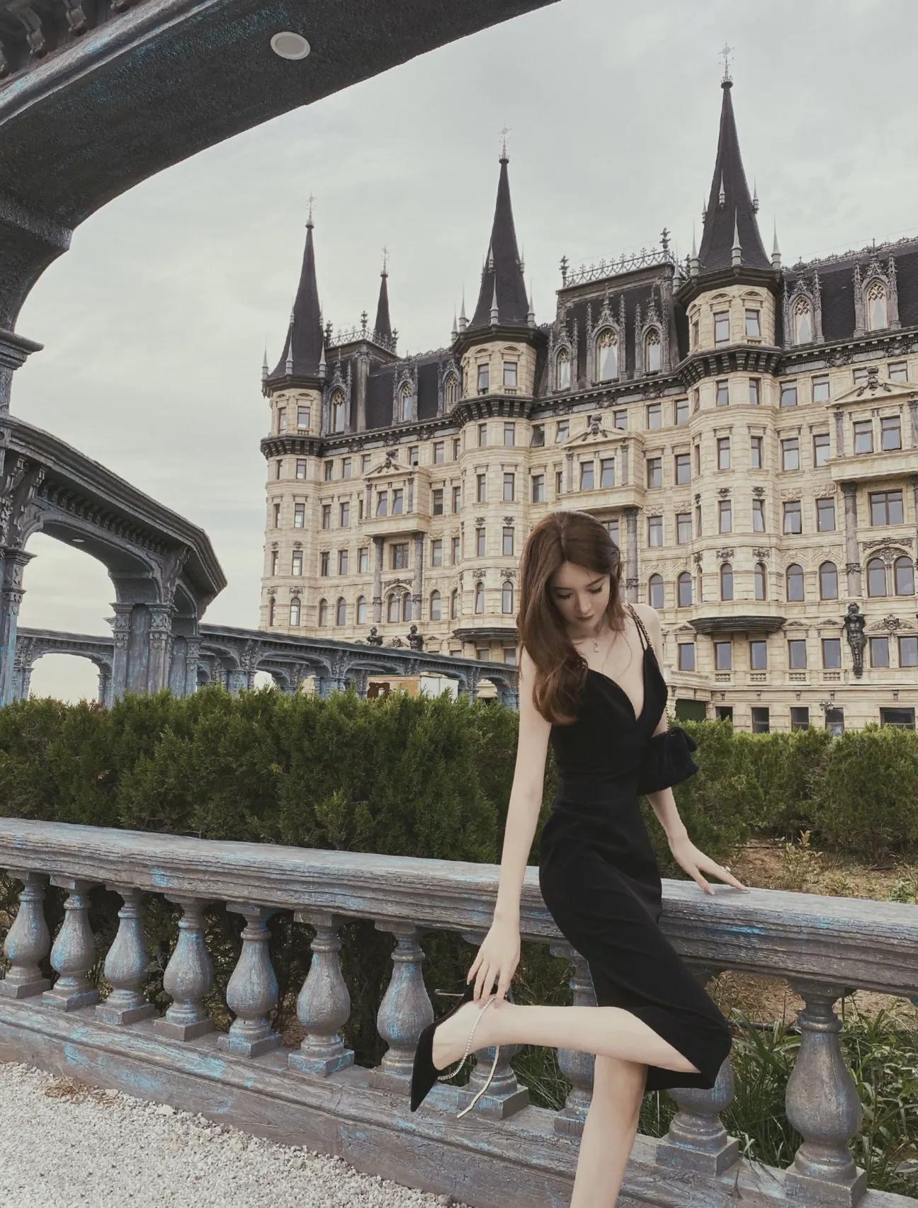 Yantai "The Richest Man in Xihong City" Penglai Wencheng Castle - iNEWS