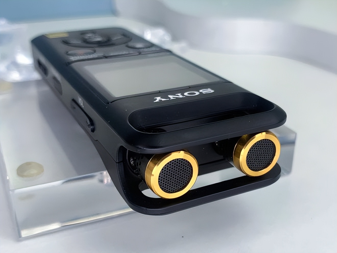 Smartphones already have a strong recording function, why buy a voice ...