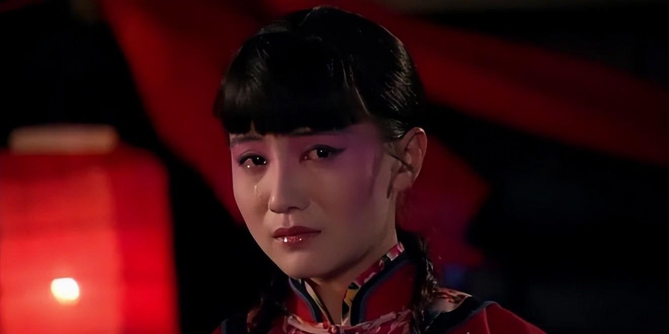 Floating between multiple men, the 43-year-old Song Jia's unmarried ...