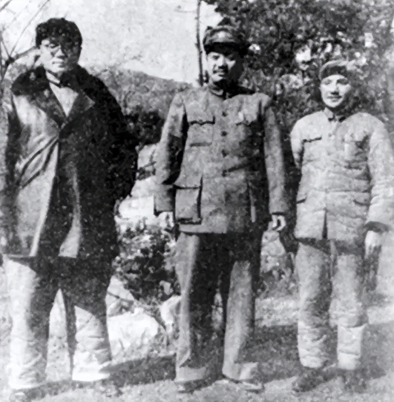 During the Nanchang Uprising, Liu Bocheng was He Long's chief of staff ...