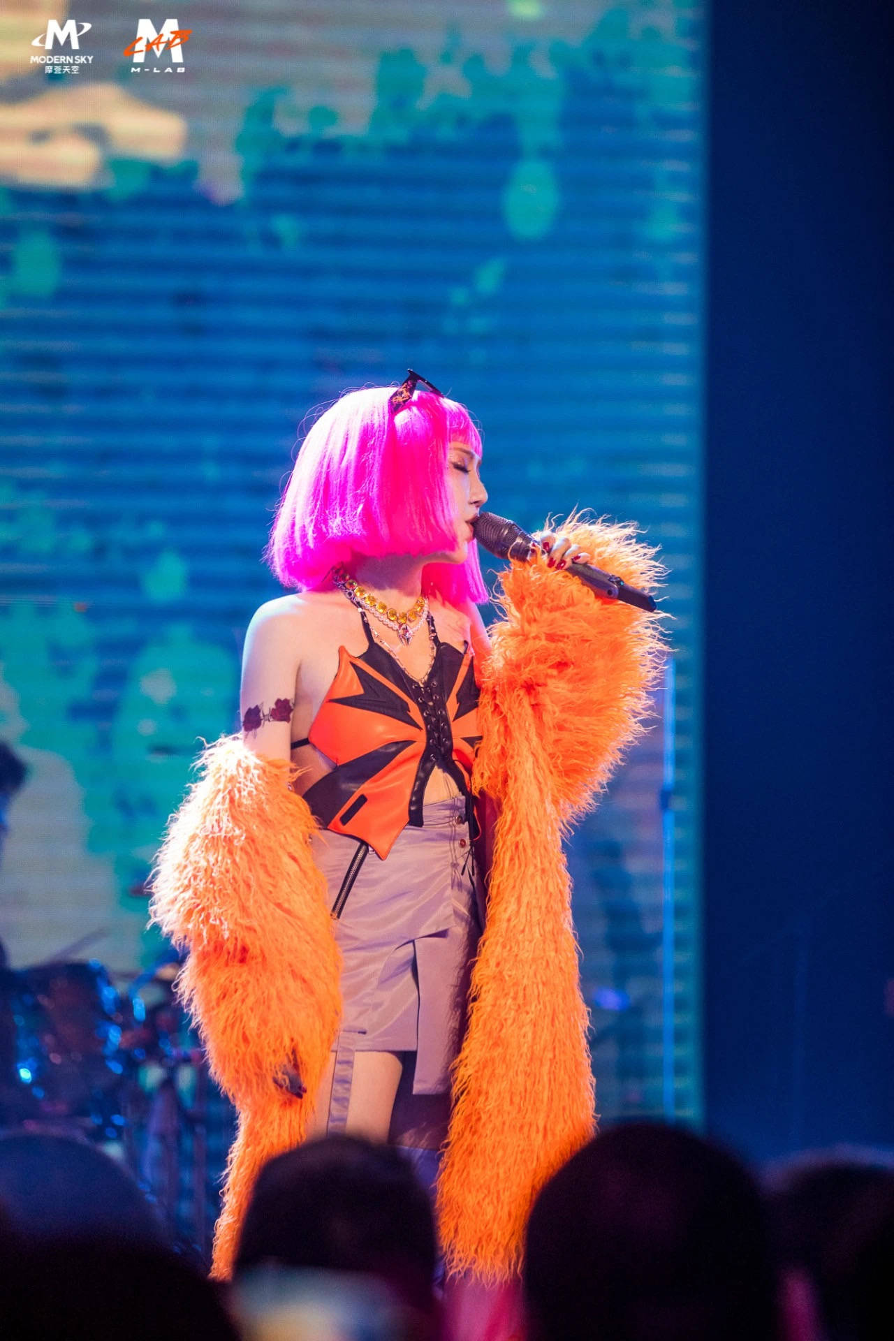 Wu Mochou's tour landed in many cities in the north and south, and the ...