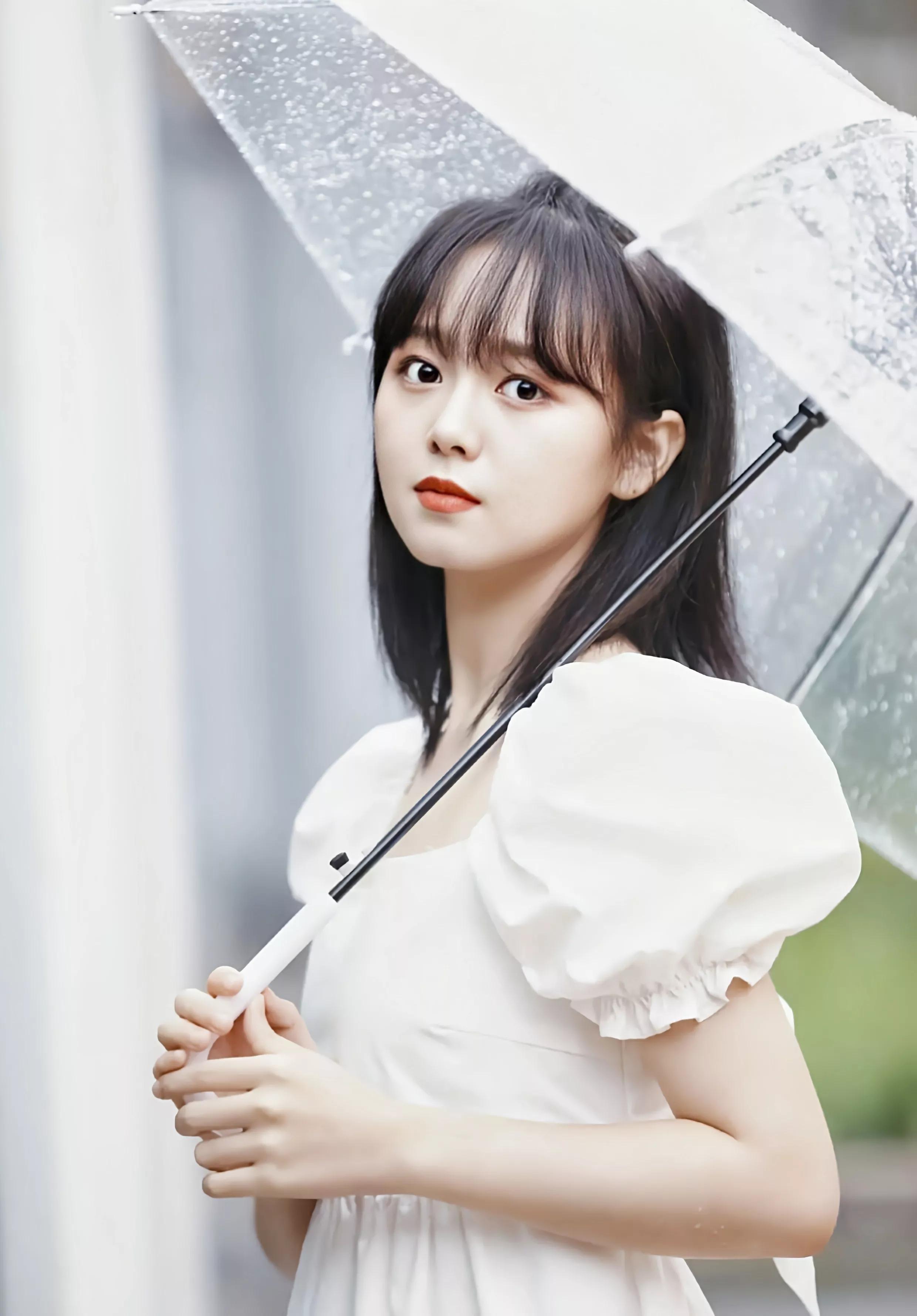 Tao Yixi made his debut at the age of 7, and became popular in "Bai ...