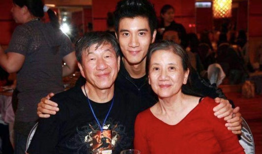Don't just look at Wang Leehom's divorce, he was born in a wealthy ...
