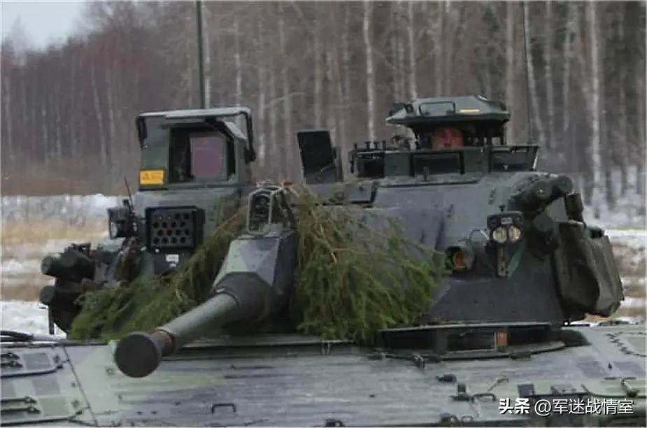 awesome!Sweden provides Ukraine with the world's most powerful CV90-40 infantry fighting vehicle ...